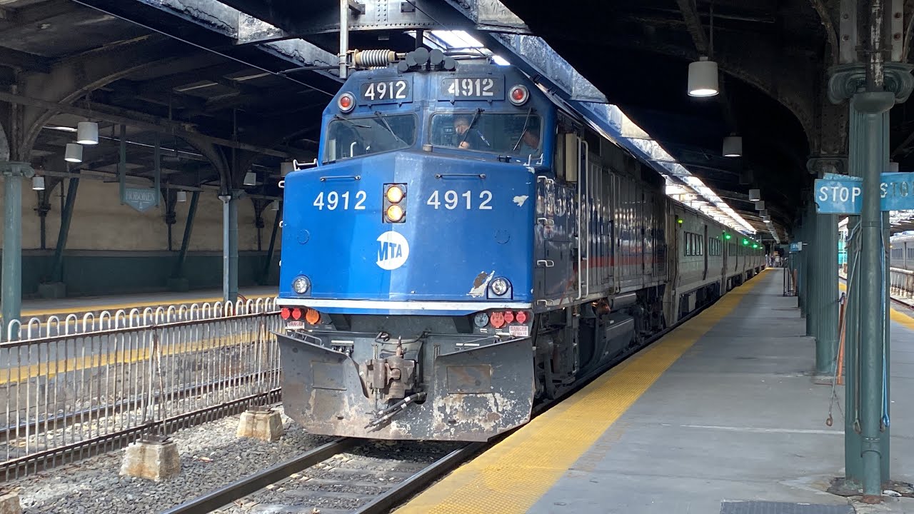 MNRR F40PH-3C leaving Hoboken - YouTube