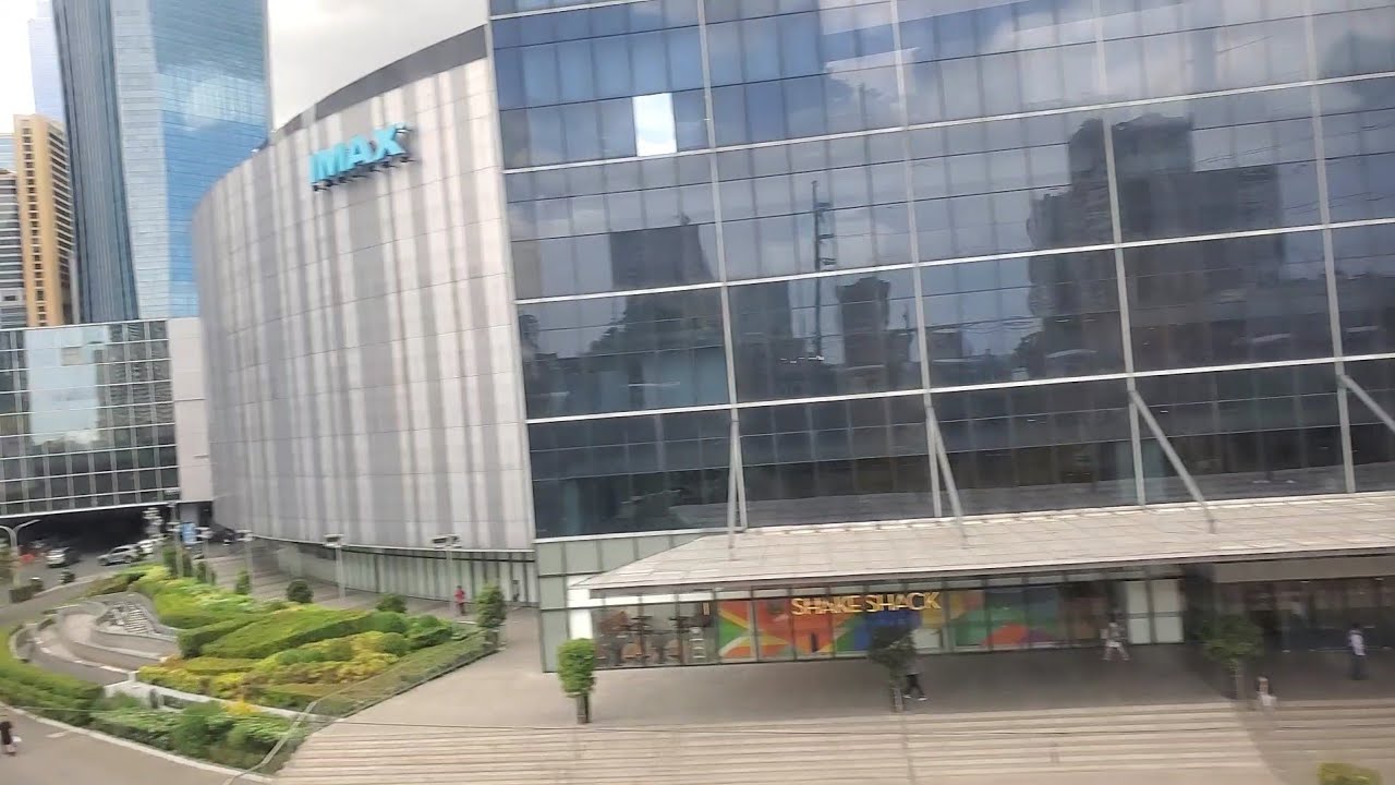 Namasyal Kami sa Megamall - YouTube