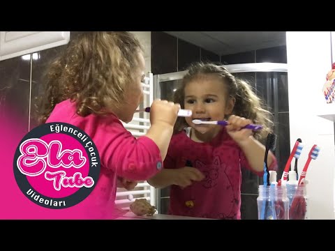 Ela dişlerini fırçalıyor çok güleceksiniz, Diş fırçalama eğitimi, Eğlenceli çocuk videoları