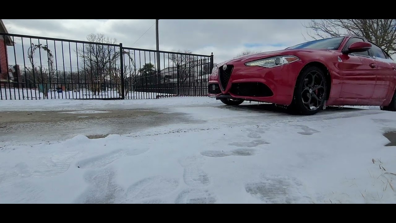 Testing the AWD in my Alfa Romeo Giulia Q4 - YouTube