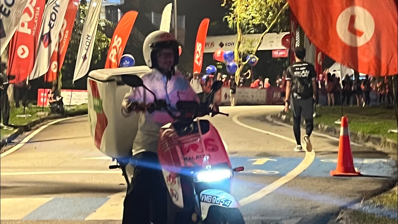 World Exclusive..!! ‘Never Before Seen’ Video of 1st ever 10km Flag-Off ...