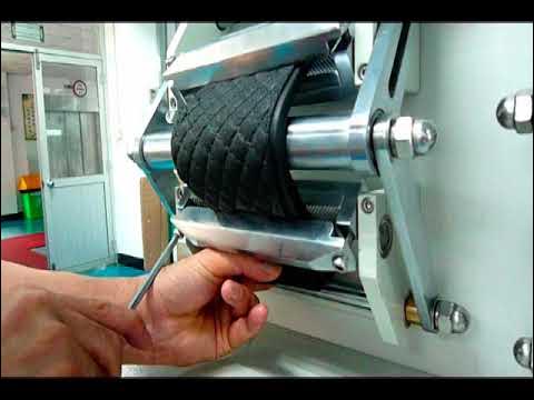 GT-7011-ES 鞋底彎折試驗機 - YouTube