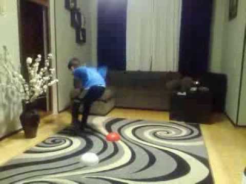 Futbol suret meshgi ev sheraitinde