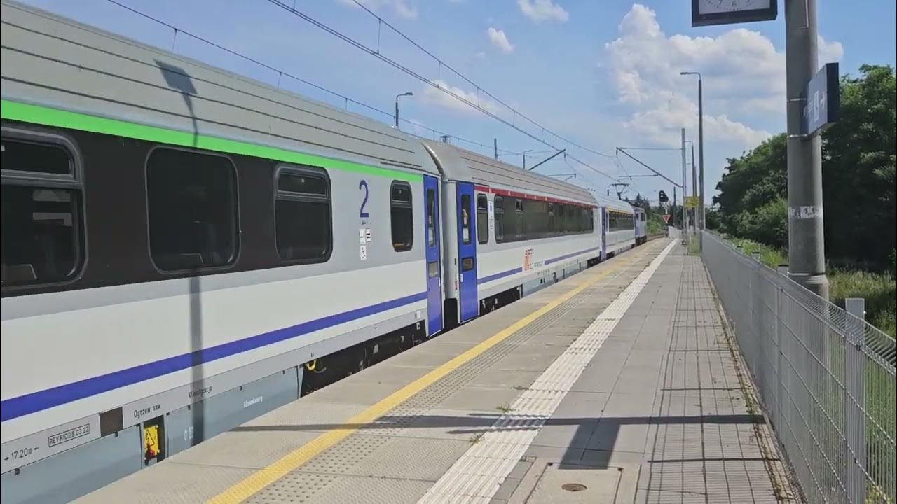 EP07-1049 z IC Szyndzielnia - YouTube