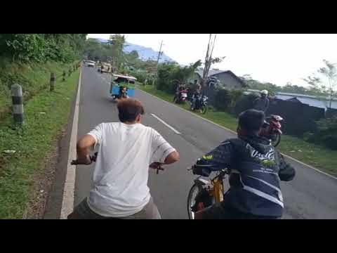 Vega r new VS Jupe burhan - YouTube