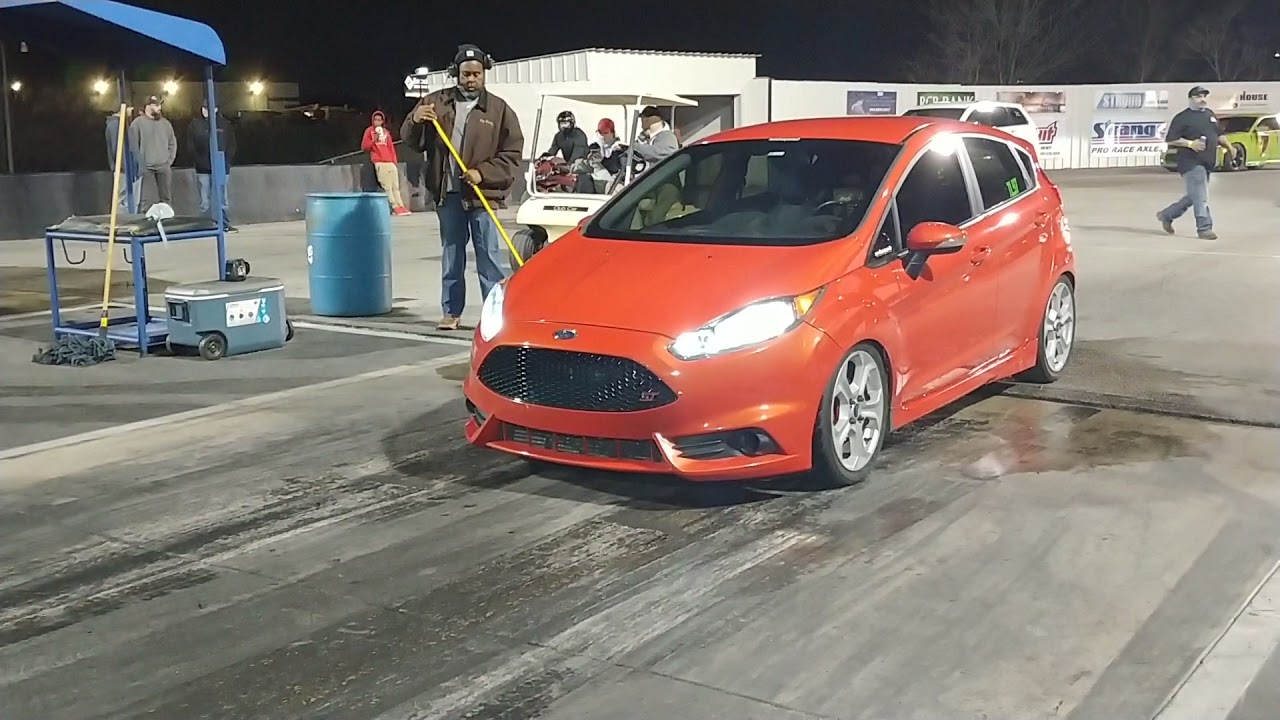 WHOOSH Motorsports Fiesta ST drag racing on street tires! - YouTube