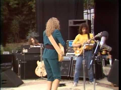 Joni Mitchell / Pat Metheny / Jaco Pastorius - YouTube