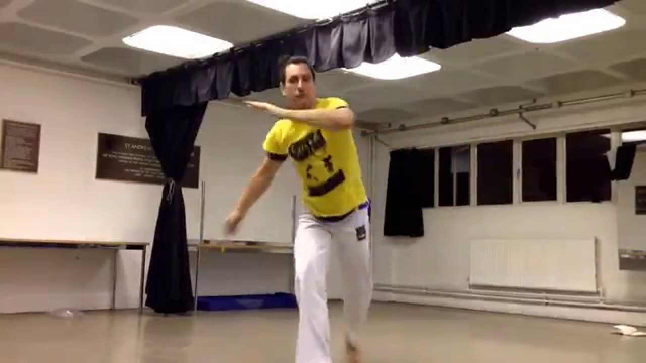 Capoeira basics with Apache - jinga, cocorinha, negative, role, au ...