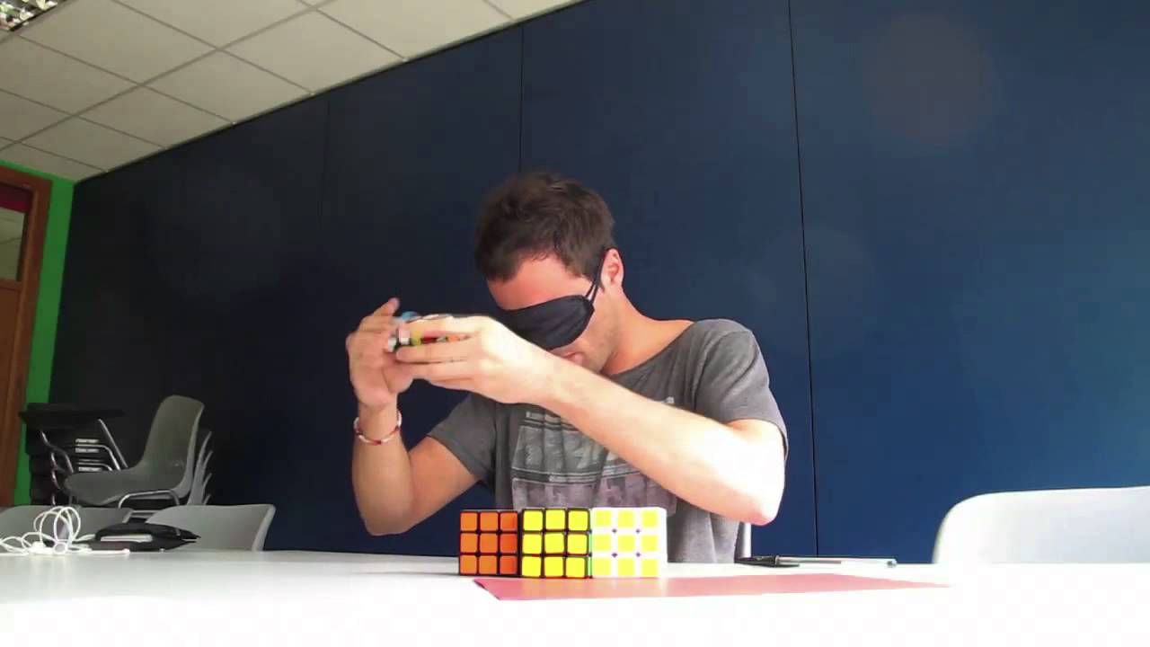 Mikel Bustamante RUBIK MULTI BLIND 4/5. Basauri Open 2013 - YouTube