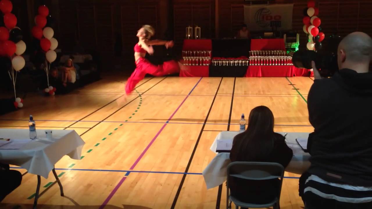Selina Jappée - Jazz solo jr. 1/2-2014 DC1 - YouTube