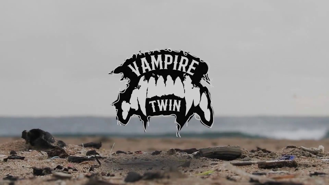 Vampire Twin Test Surf - YouTube
