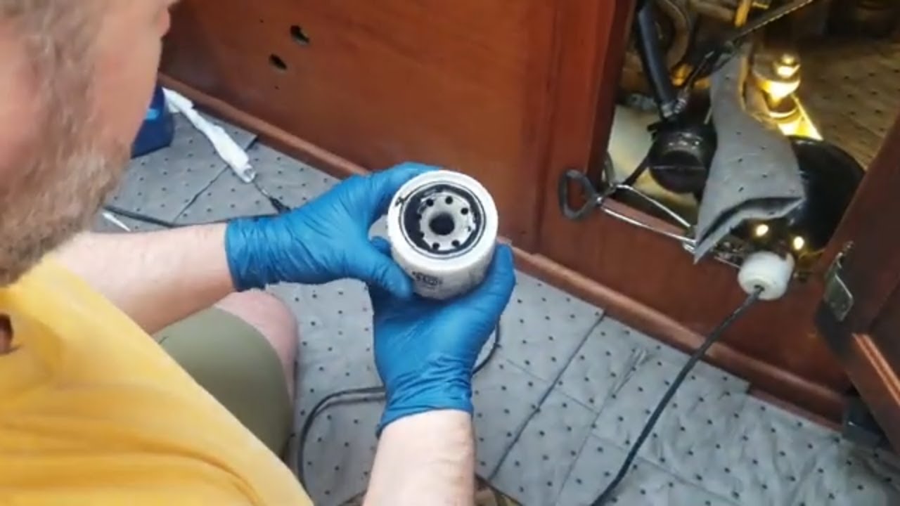 Universal 5411 Oil change on s/v Diva - YouTube