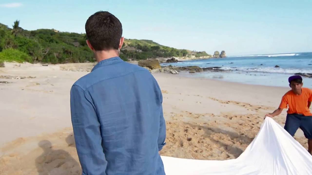 Sean Borland Magician- More amazing magic at Nihiwatu - YouTube