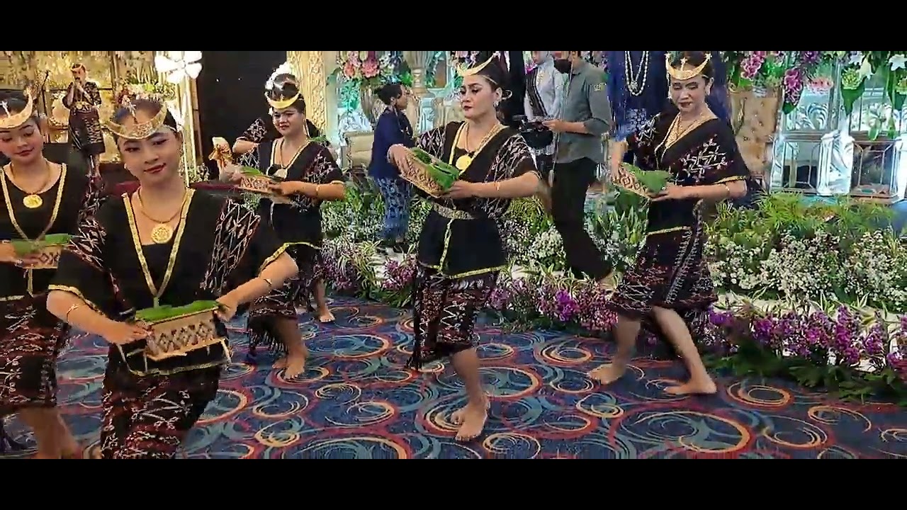 Cendana Wangi : Tarian Cerana Asal kota Kupang Pulau Timor Nusa ...