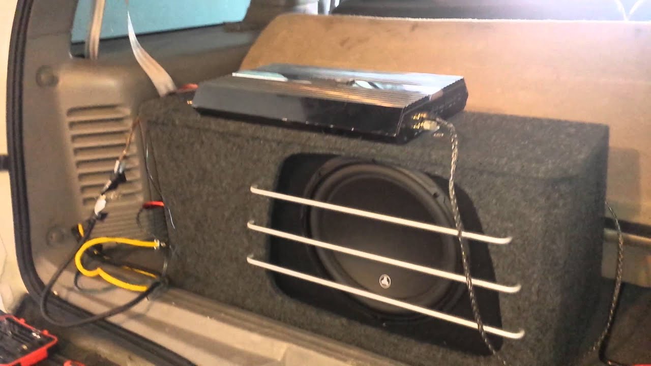 Jl audio H.O.12w3v3 Wedge Box 1000 watts - YouTube
