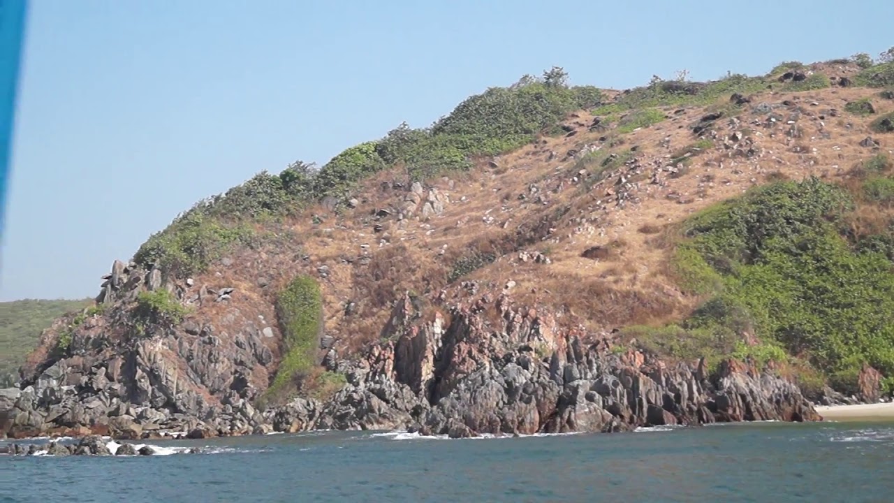 Tsunami Island Malvan (Golden rock) - YouTube