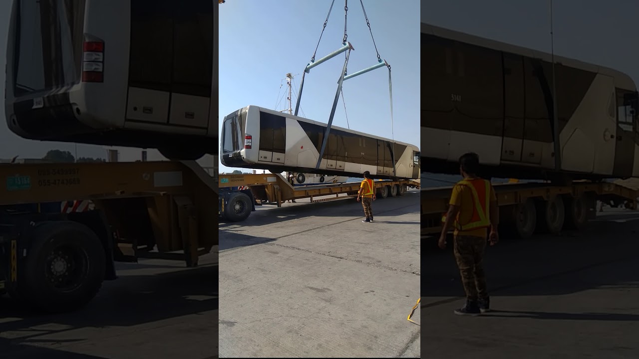 Unloading Bus on ship - YouTube