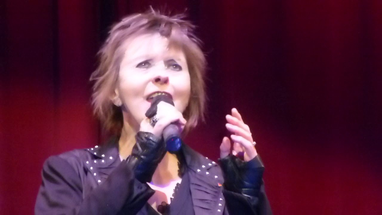 Christiane Stefanski - La ballade du passant - YouTube