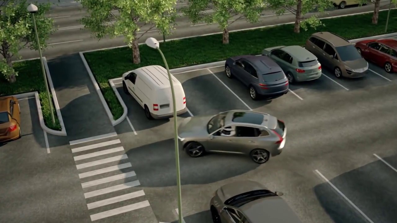 Alerta de tráfico cruzado con frenado automático - YouTube