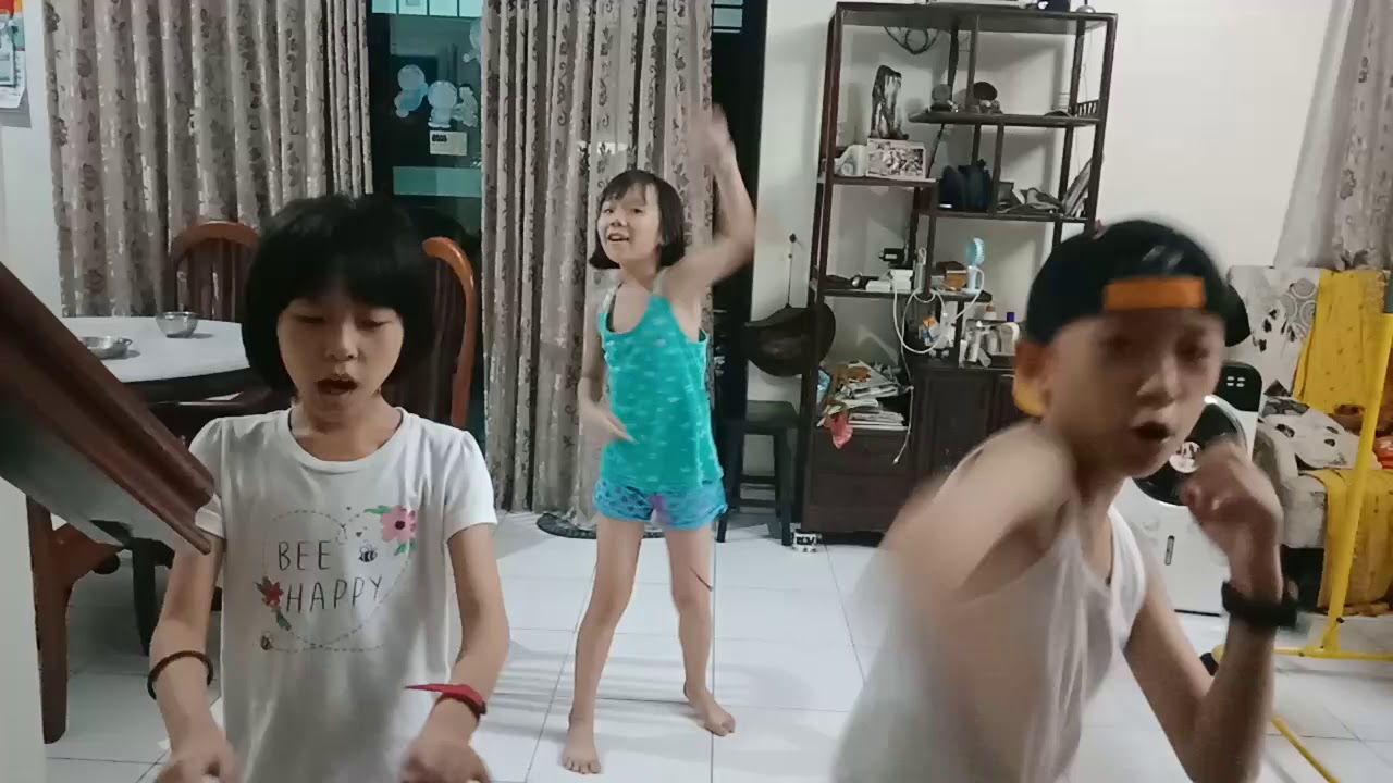 three kids dancing gracefully.... - YouTube