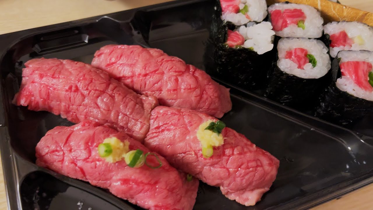 [Food in Japan] 🐮Hida beef sushi.🍣Raw beef sushi. - YouTube