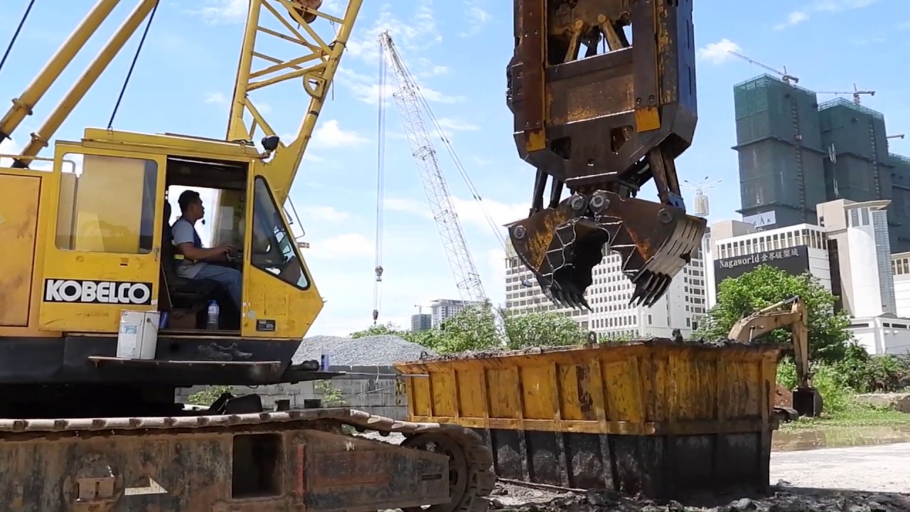 Heavy Construction Machinery - Diagram Wall Construction Grabbing ...