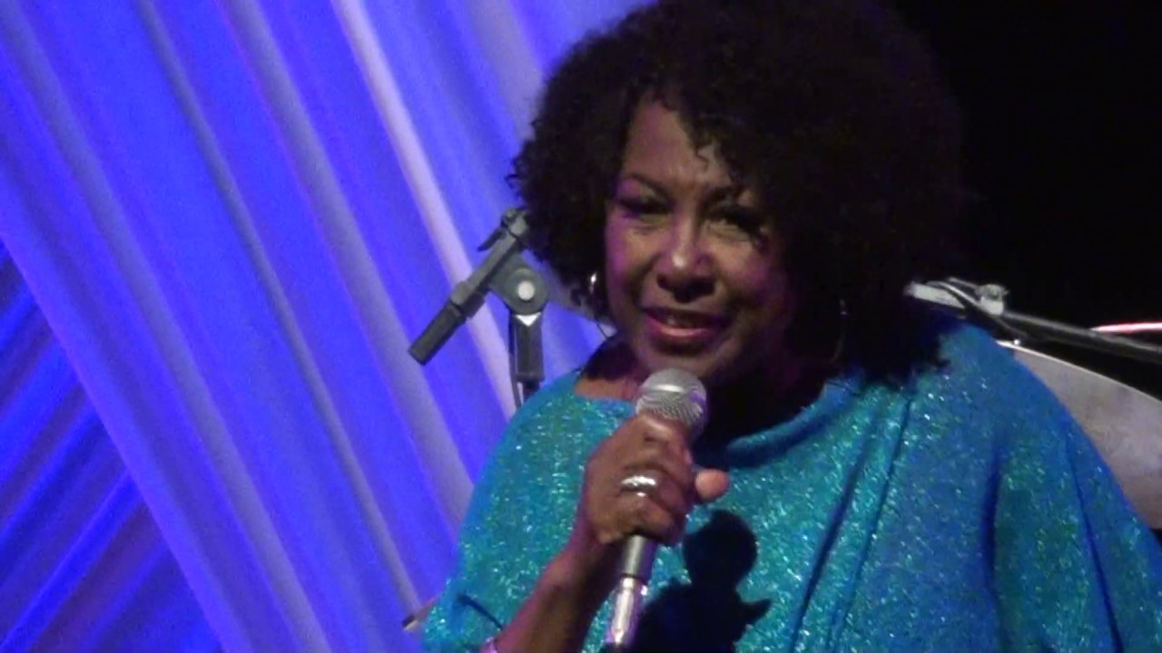 Rosa Marya Colin - California Dreamin' - YouTube