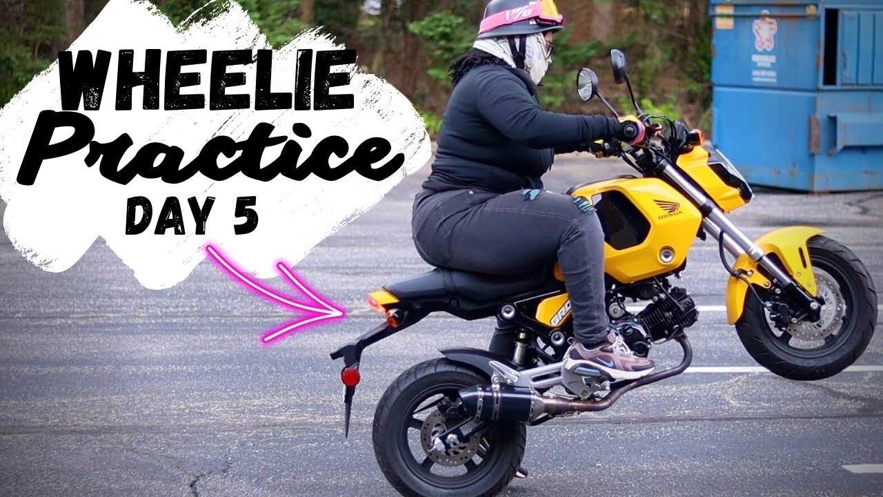 2022 Honda Grom | Wheelie Practice Day 5 - YouTube