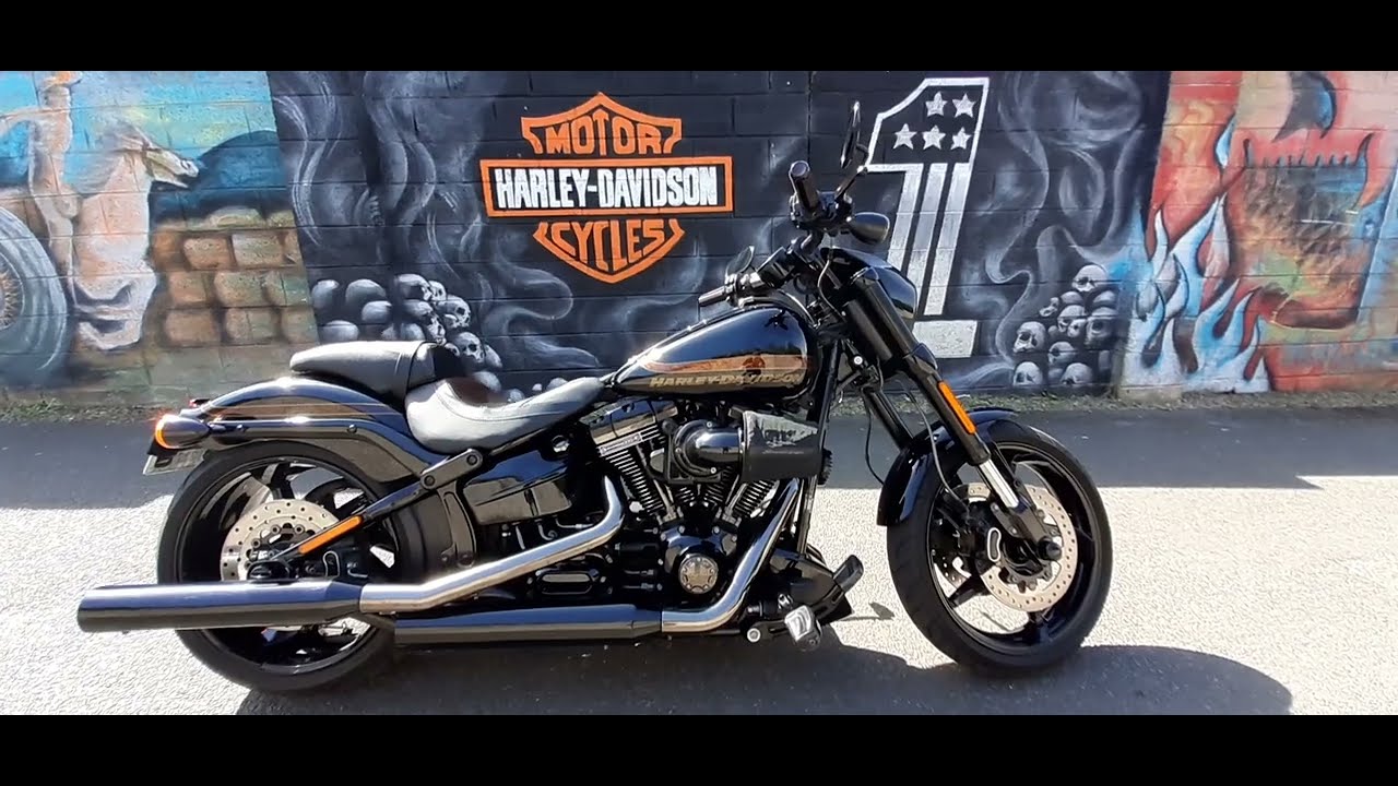 2017 Harley Davidson FXSE CVO Pro Street Breakout - YouTube
