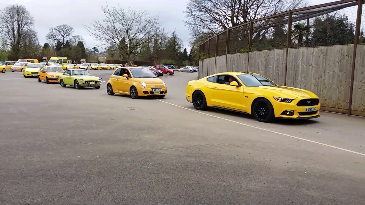 The big Yellow car convoy 2017 - YouTube