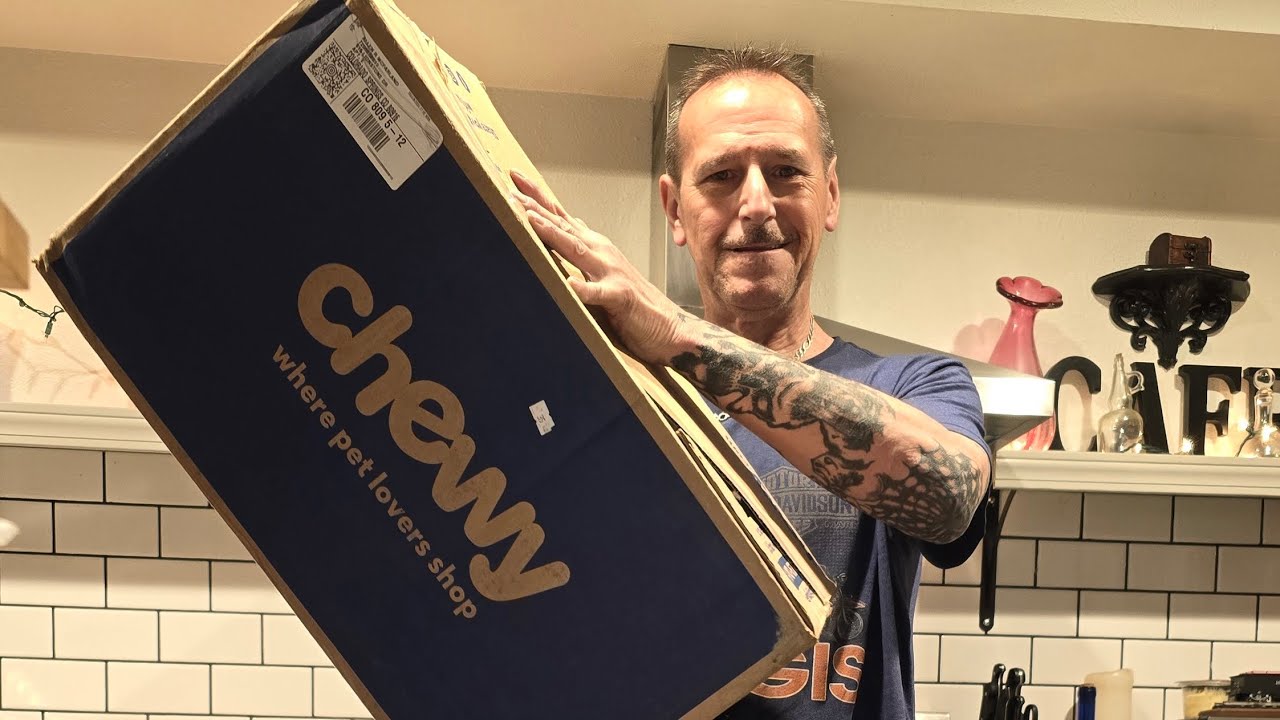 Whats in the CHEWY box.....any guesses???? - YouTube