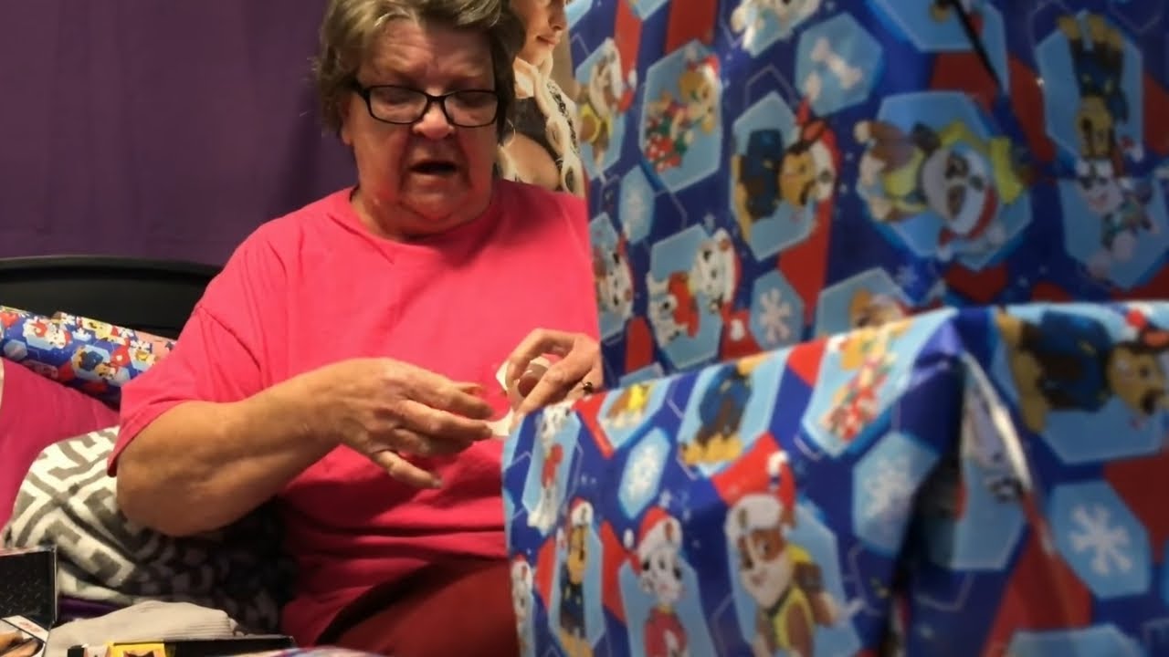 ANGRY GRANDMA - A MERRY CHRISTMAS! - YouTube