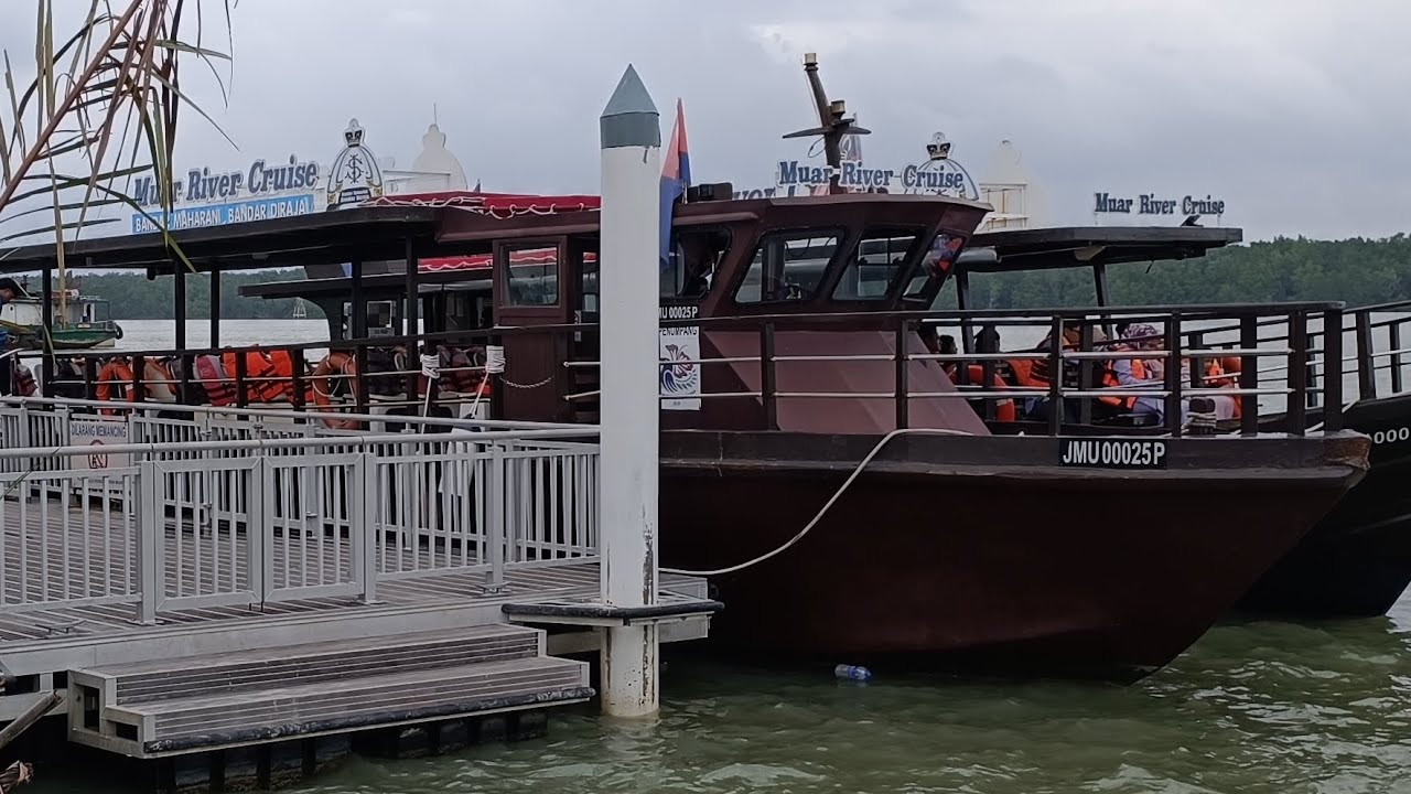 Muar River Cruise Boat - YouTube