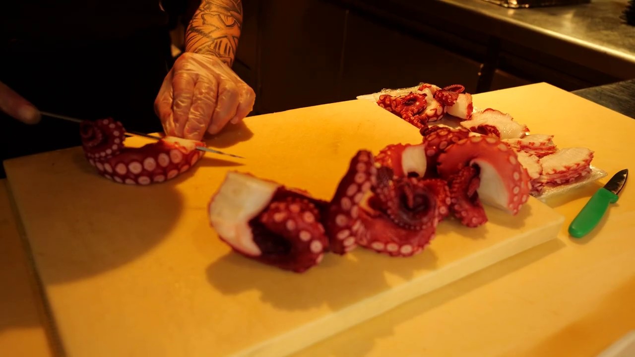 Akira Back Restaurant - WDubai The Palm - YouTube