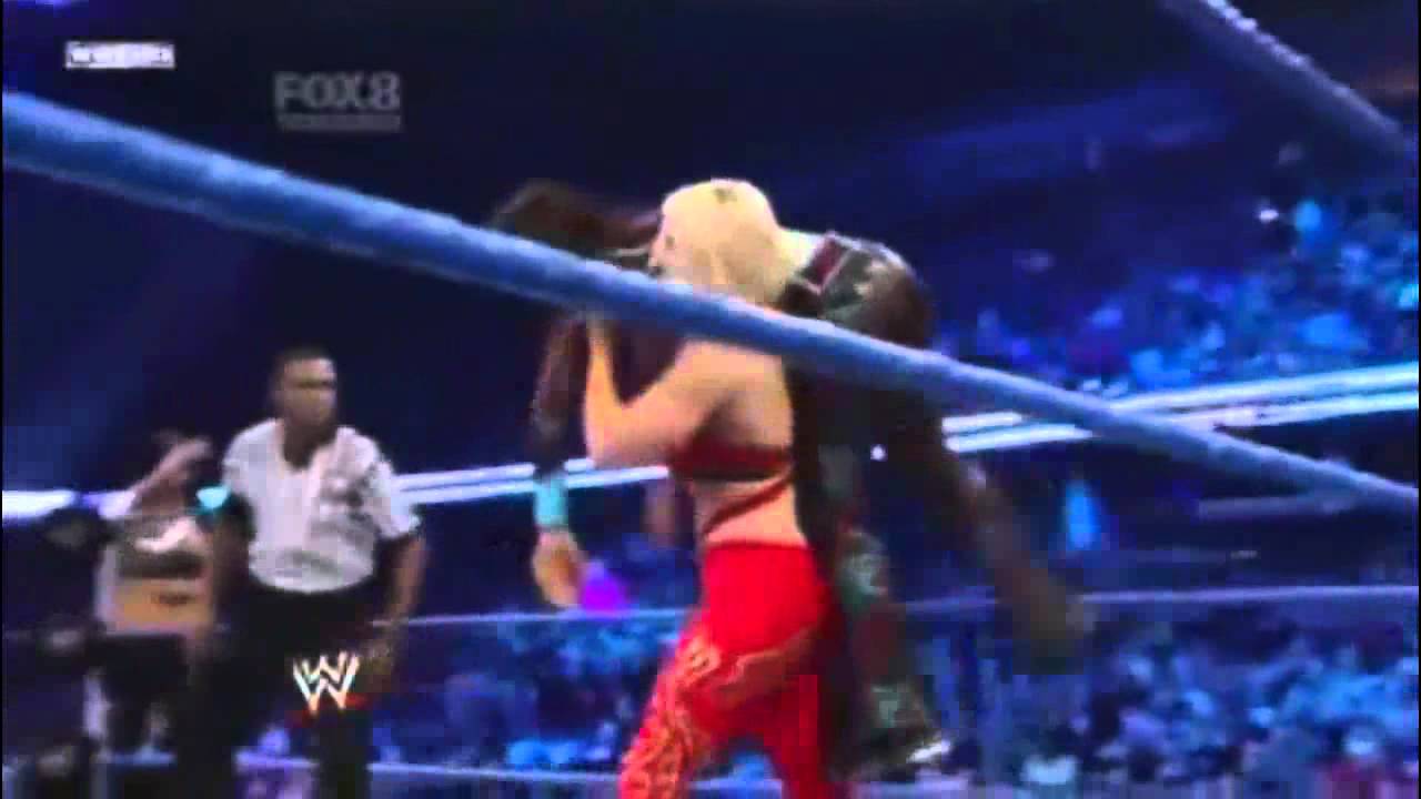 Beth Phoenix - Front Powerslam - YouTube