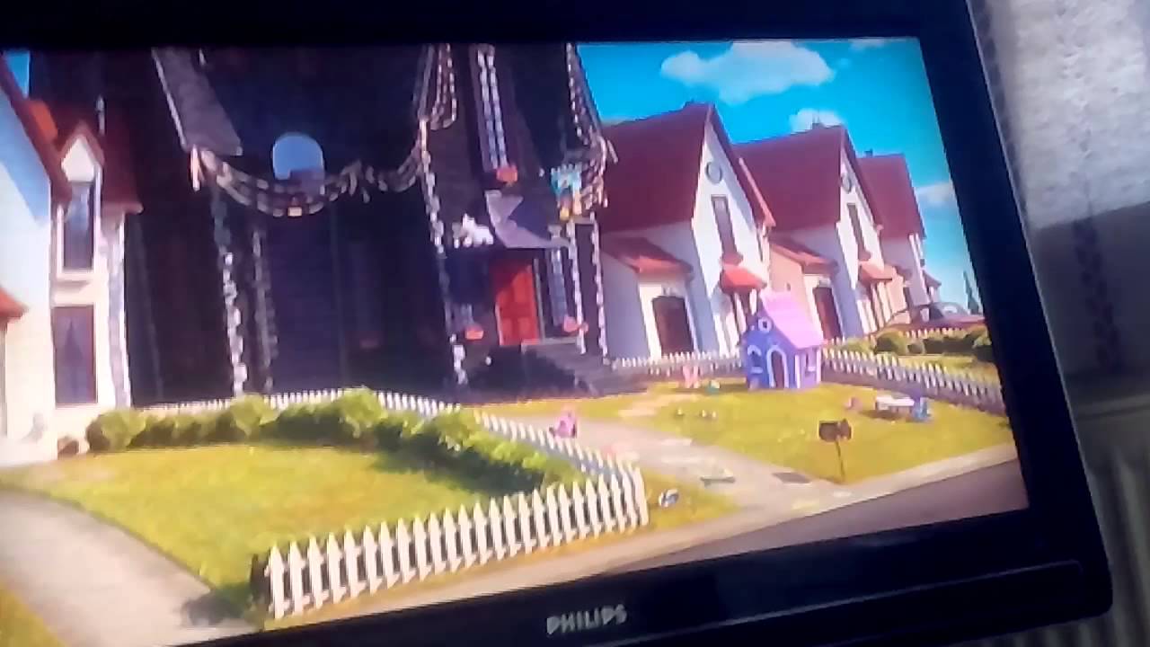 Minion Feat Gru house Birthday party Balloon - YouTube