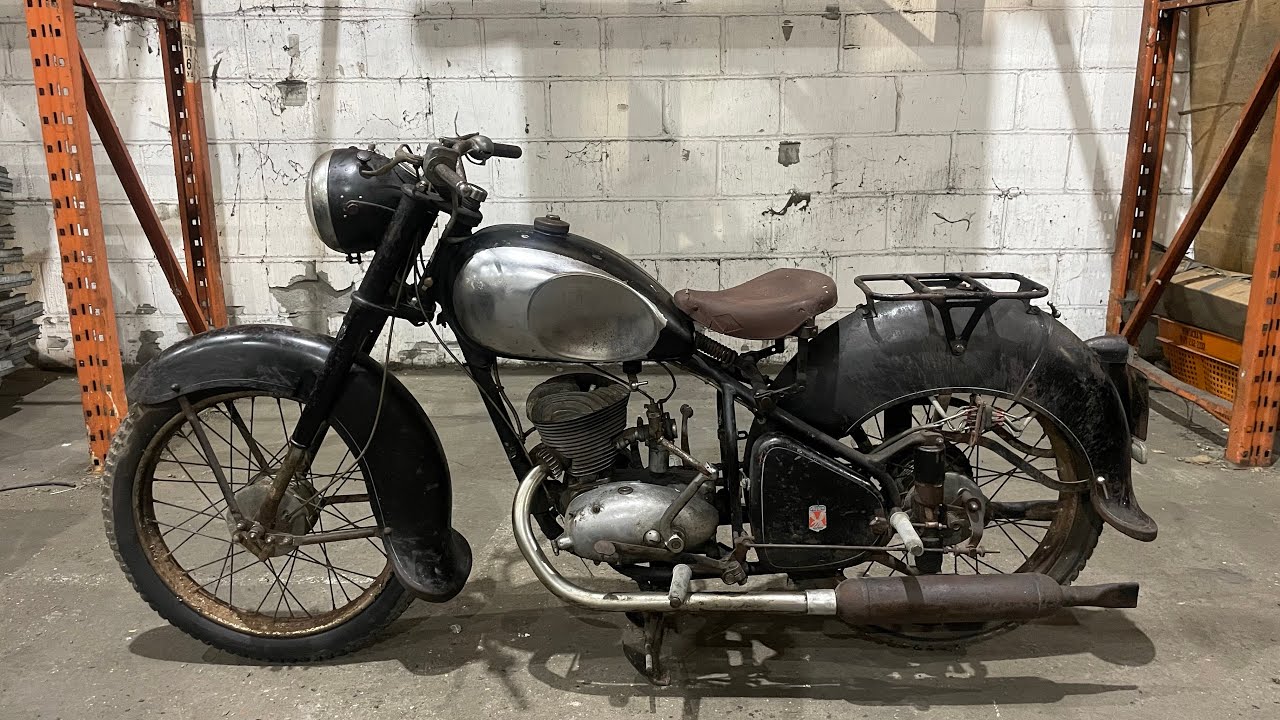 1953 Aiglon 676AS 175cc Walk Round - YouTube
