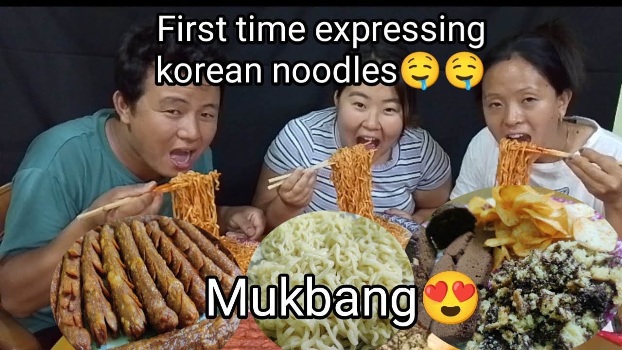 Funny mukbang with Buldak noodles, potato chips,sausages and dry cakes😍 ...