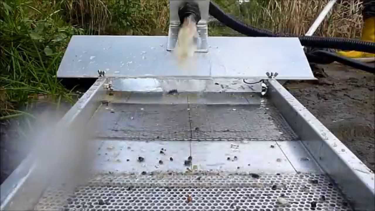 Gold Sucker Pump and Self Classifying sluice System - YouTube