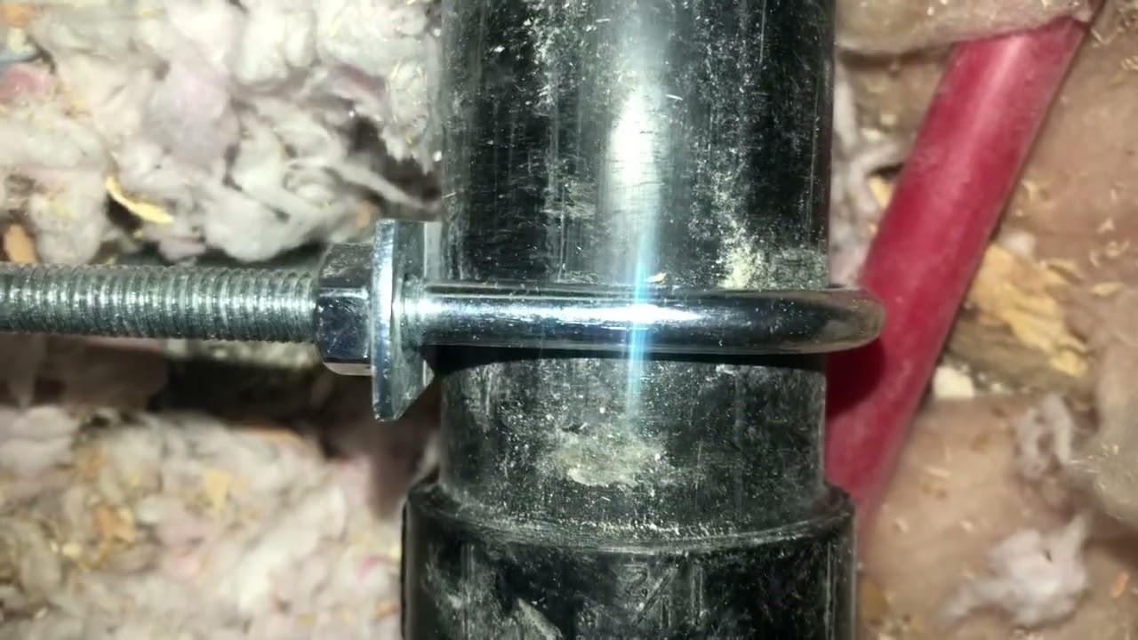 Plumbing; Method for Cutting Pipe Straight / Flush Pipe Clamp as Guide ...