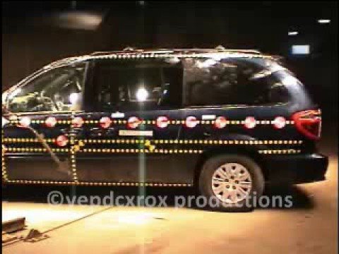 05-07 Chrysler Town&Country crash test (NHTSA Side impact) - YouTube