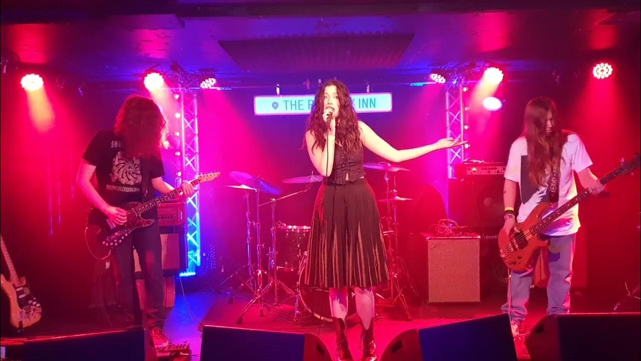 The Colour Blind Monks at The Railway Inn Winchester 07/04/23 - YouTube