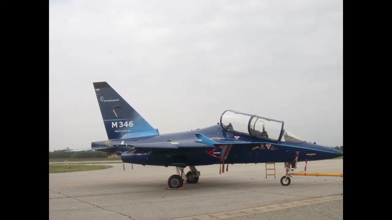 L'Aeronautica Militare a Cameri - YouTube