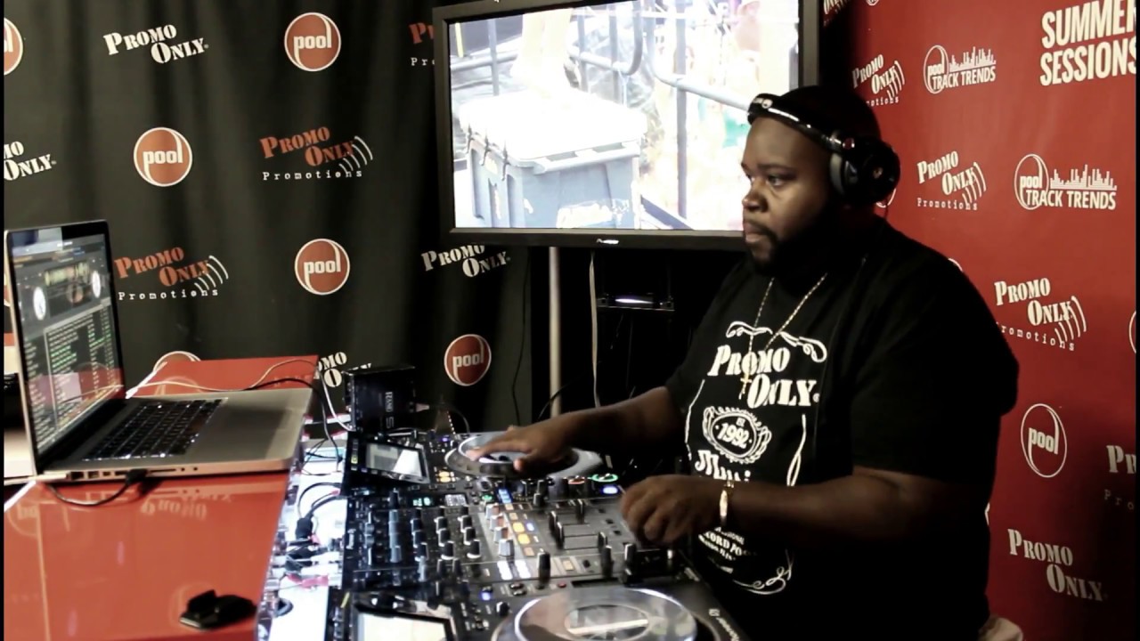 Dj Showcase With Ev-E: Special guest DJ BigBoy - YouTube