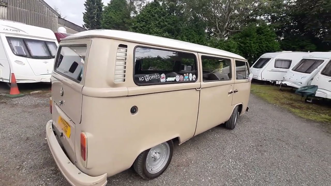 VW T2 Late Bay 1977 - YouTube