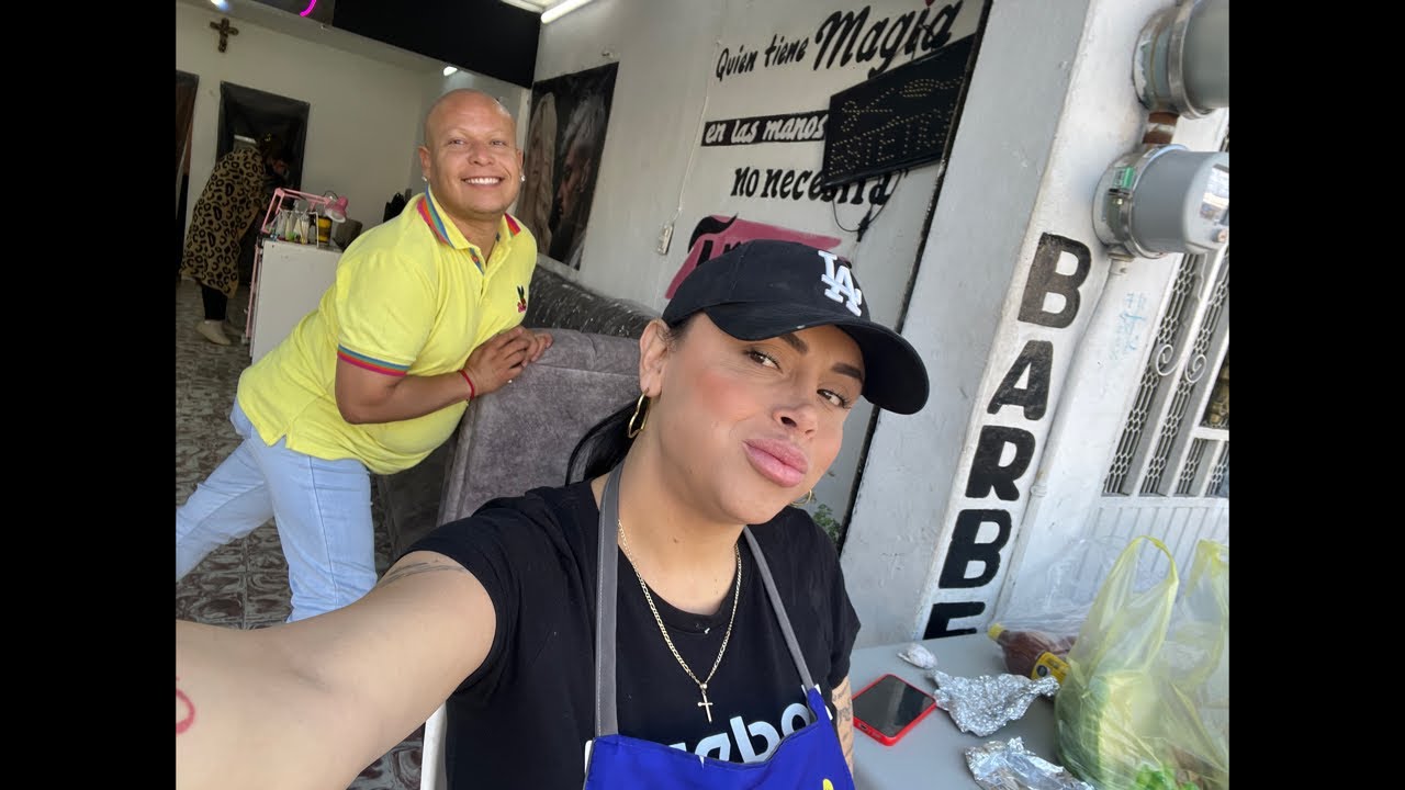 Ya en los labores navideños en yumi kay - YouTube