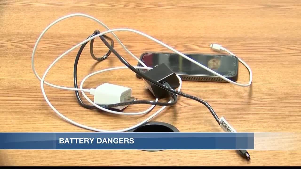 Experts explain possible dangers of lithium-ion batteries - YouTube