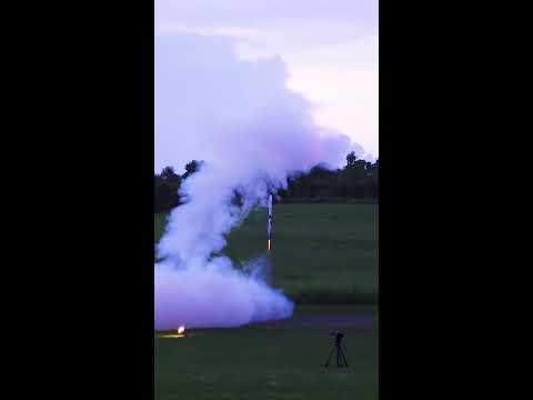 Hovering Rocket - When your thrust to weight ratio is 1:1 - YouTube