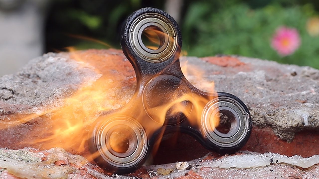 Fidget Spinner VS Gas Torch - YouTube