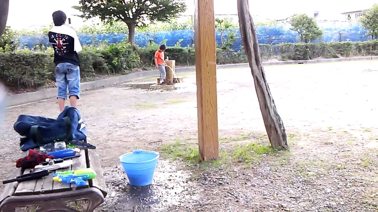 すげぇところで野ションしてると思ったら Youtube